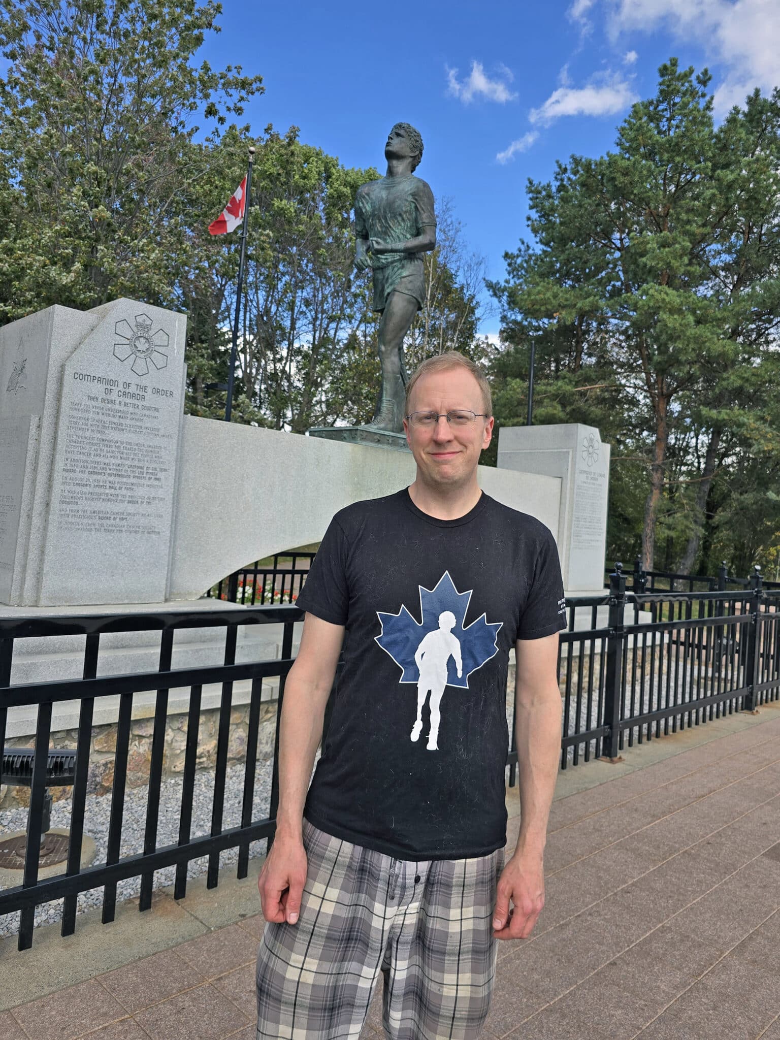 Terry Fox National Historic Monument - Thunder Bay, Ontario - 2 Nerds ...
